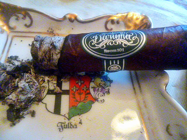 Cigar Review- Room 101 Daruma Roxxo – Cigar Reviews by the Katman