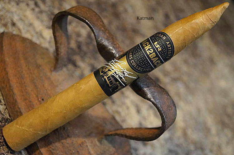 Back2Back URNY Limited Edition 2019 by Davidoff | Cigar Reviews by the ...