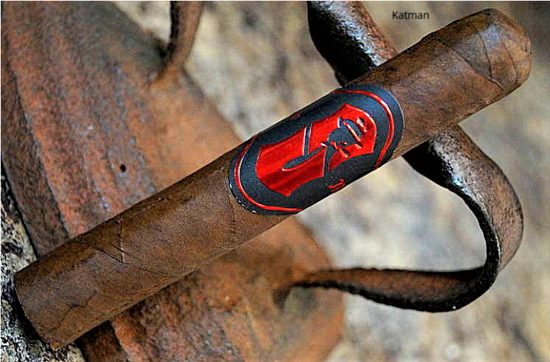 Value Spotlight ~ Sinistro Mr. Red ‘Redux 2023’ | Cigar Reviews by the ...