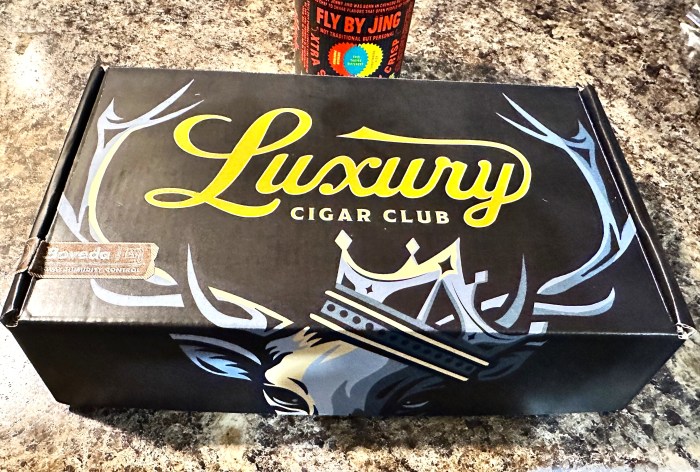 Stunning Bloody Tuesday ~ Luxury Cigar Club ~ Palladium Subscription ...