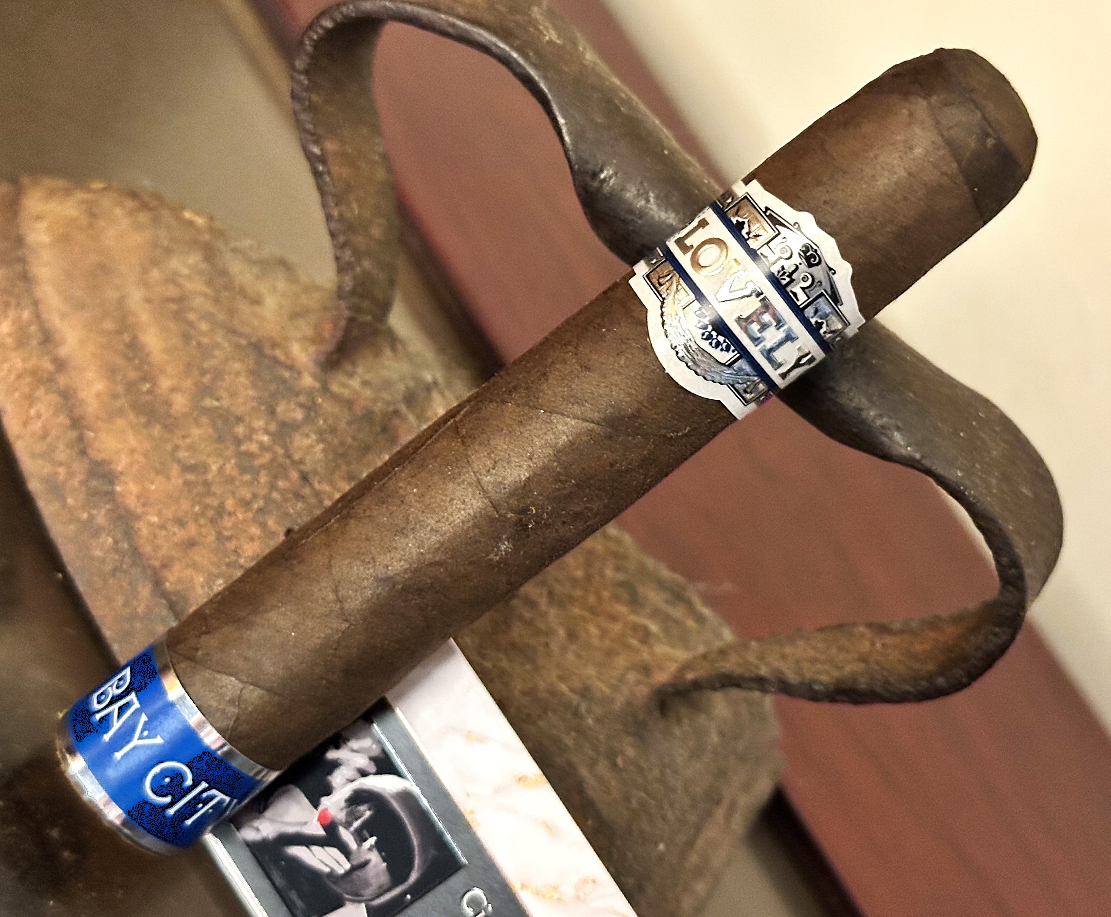 5 Mini Reviews: Luciano Underrated, Viaje White Label Project Szivar EL ...